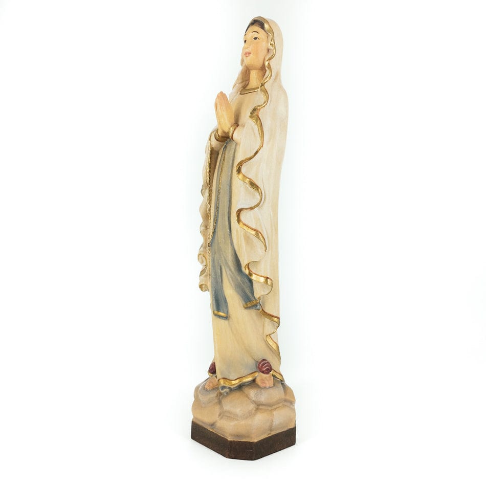 Wooden Statue of Our Lady of Lourdes with Red Roses | MONDO CATTOLICO